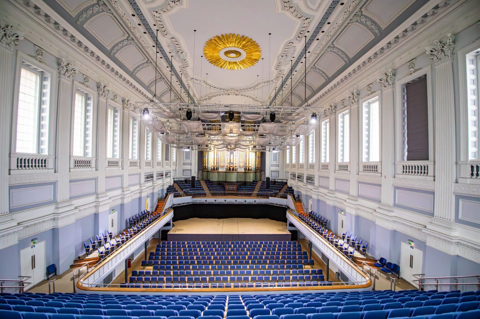 Birmingham Town Hall to receive plaque marking Dickens' first reading ...